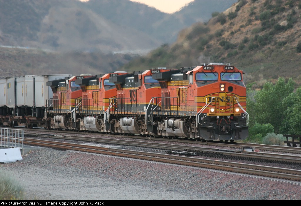 BNSF 4120